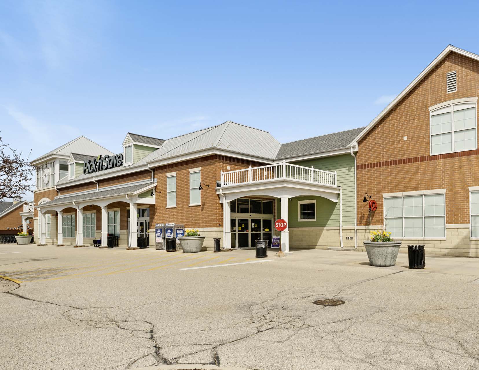 Village Square of Delafield Shopping Center